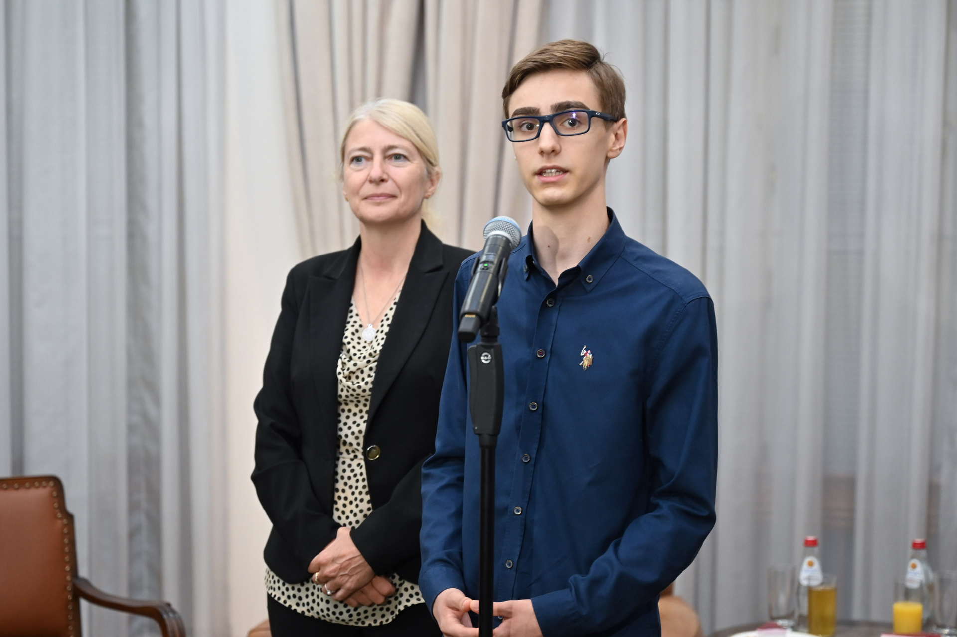 „Andrej Drobnjaković je predstavnik novih generacija koje će osigurati bolji život u Srbiji“